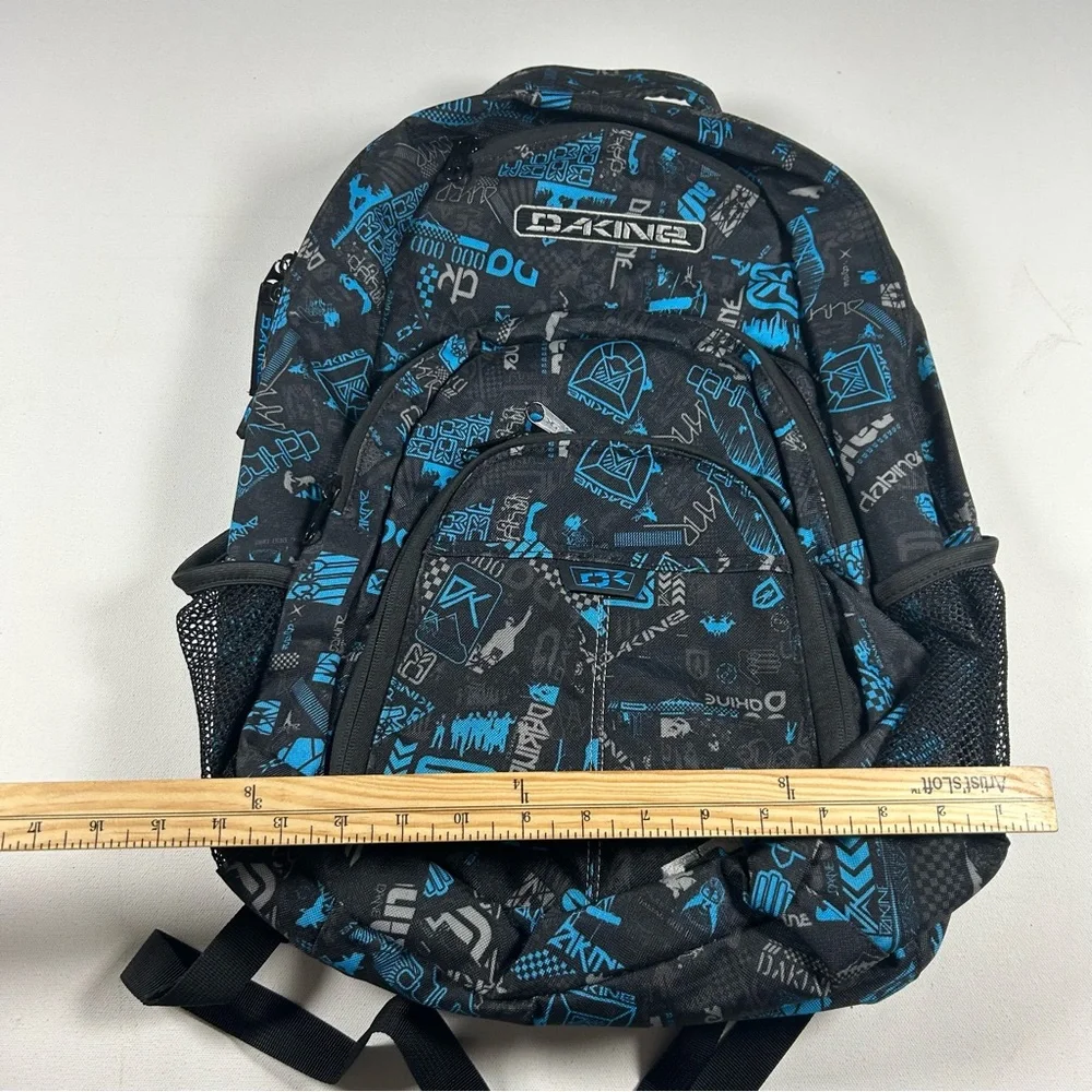 Dakine | Bags | Rare Dakine Skateboard Backpack Varial Pack Y2k New ...
